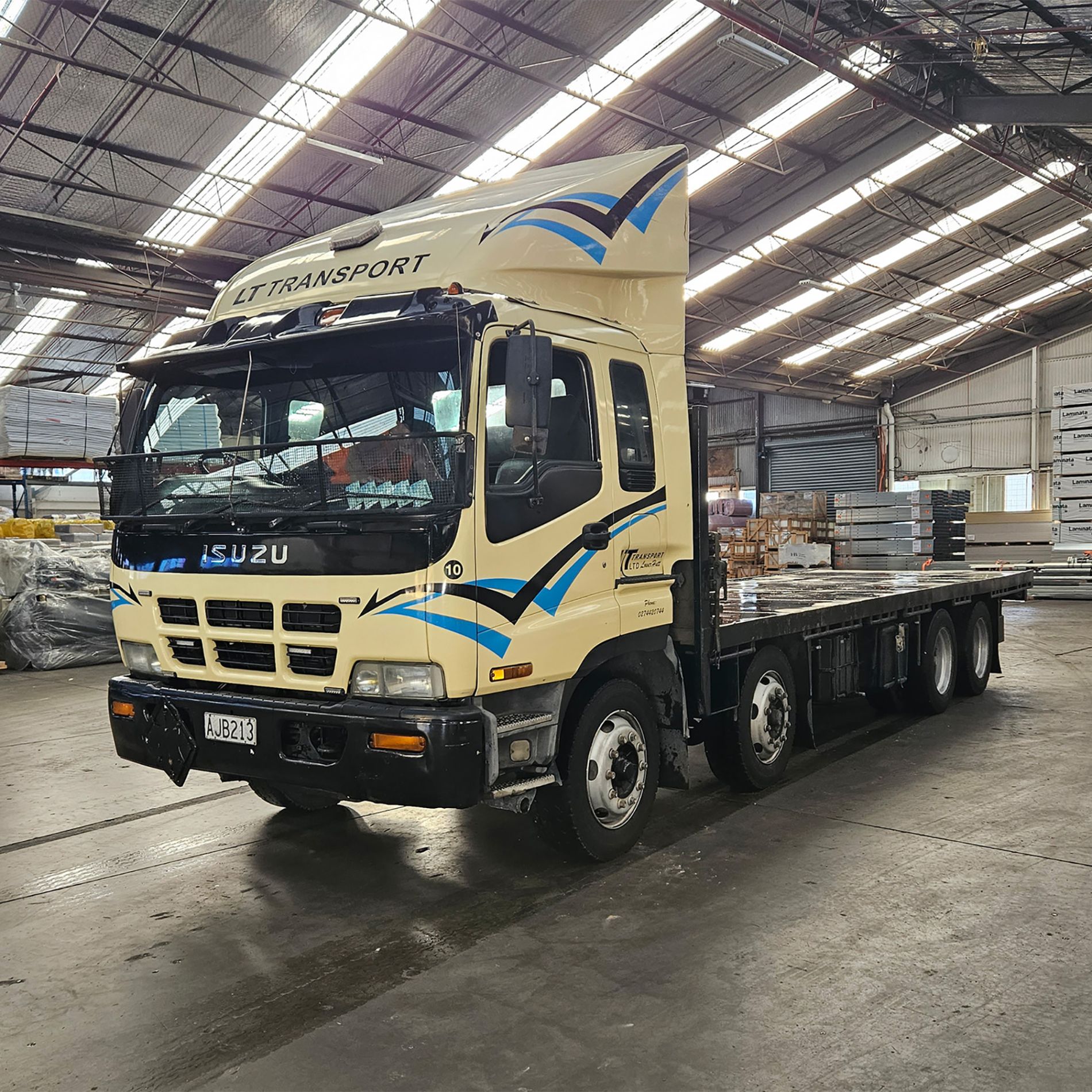 2001 Isuzu CXH380 8X4 FLAT DECK :: Central Group Forklifts & Trucks